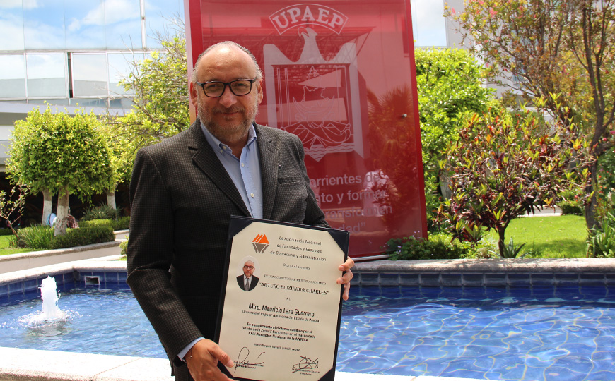 ANFECA reconoce trayectoria profesional del Mtro. Mauricio Lara ...